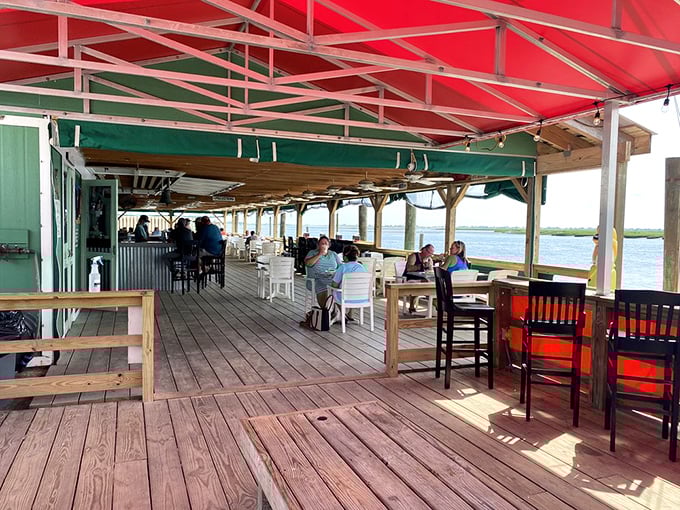 Waterfront dining where the sea breeze serves as both appetizer and ambiance enhancer &ndash; nature's perfect accompaniment.