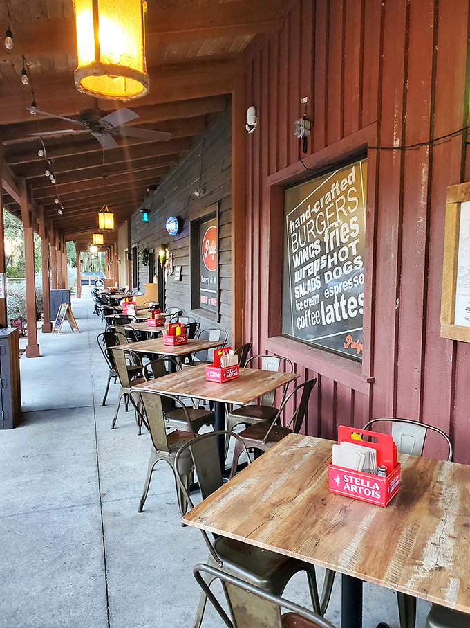 Alfresco dining, Florida style! Pudgee's patio is the perfect spot to enjoy your meal, people-watch, and soak up some sunshine. Don't forget the sunscreen!