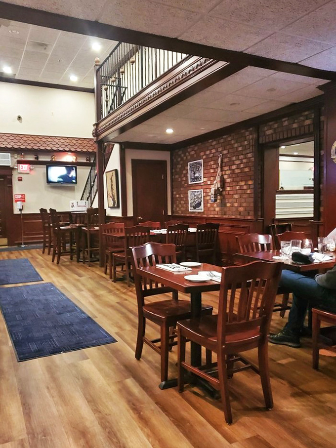 The two-level dining room offers the comfort of your favorite aunt's house &ndash; if your aunt served world-class seafood and chicken.