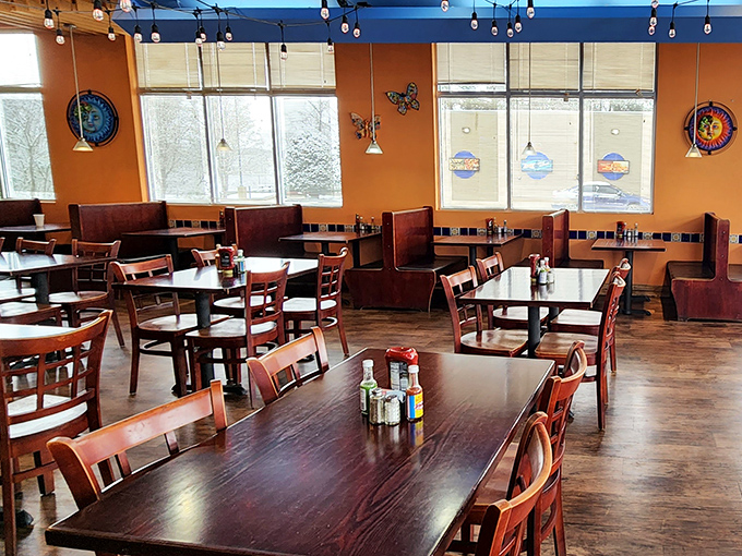 Empty tables waiting for diners are like blank canvases&mdash;soon to be the backdrop for first dates, family celebrations, and Tuesday night hunger emergencies.