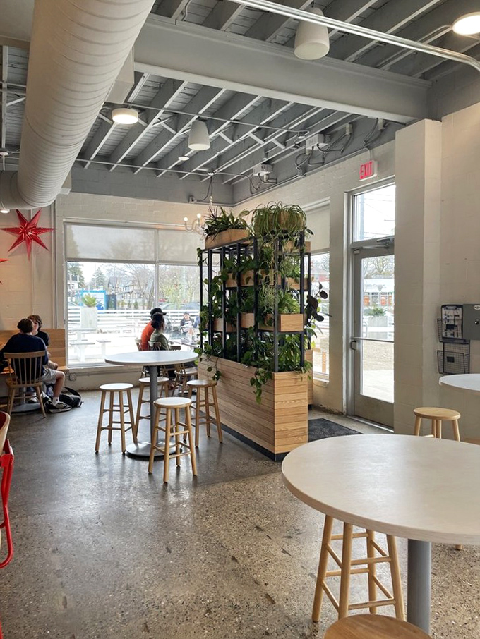 Plants and natural light transform this corner of Hancock into an urban oasis. The high-top tables invite you to perch and people-watch between bites.