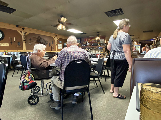 Breakfast simplicity that would make your grandmother nod in approval. That pancake has achieved the perfect golden hue.