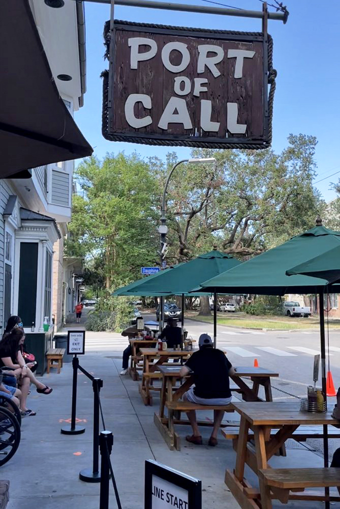 When the weather cooperates, outdoor seating offers fresh air and prime people-watching with your burger masterpiece.