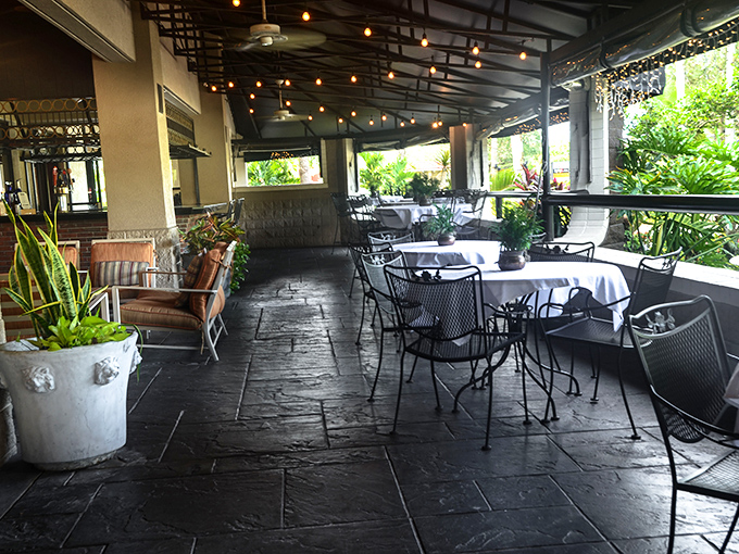 Florida dining as nature intended. The covered patio offers al fresco enjoyment without the state's infamous surprise afternoon showers.