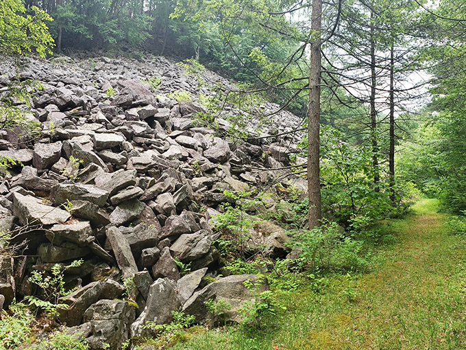 Nature's version of modern art&mdash;a rock pile that took glaciers thousands of years to arrange just so.