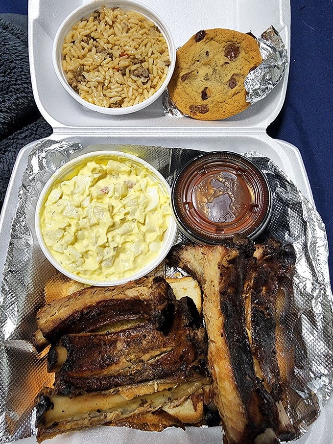 Ribs, potato salad, and a cookie for dessert&mdash;a meal that hits all the right notes. The barbecue equivalent of a perfect three-act play.