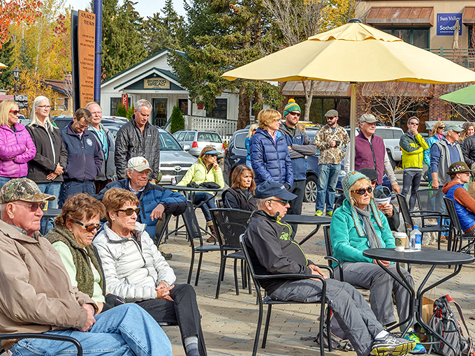 This blue cottage with perfect window boxes could make even Martha Stewart take decorating notes for her next spring refresh.