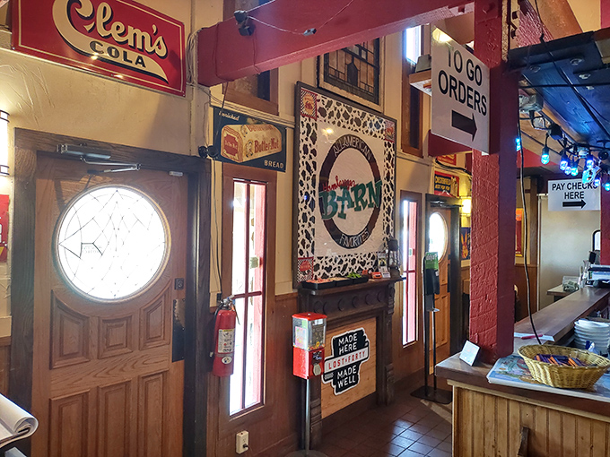 An entrance that promises no fuss, just fantastic food. That circular window has watched generations of Arkadelphians arrive hungry and leave happy.