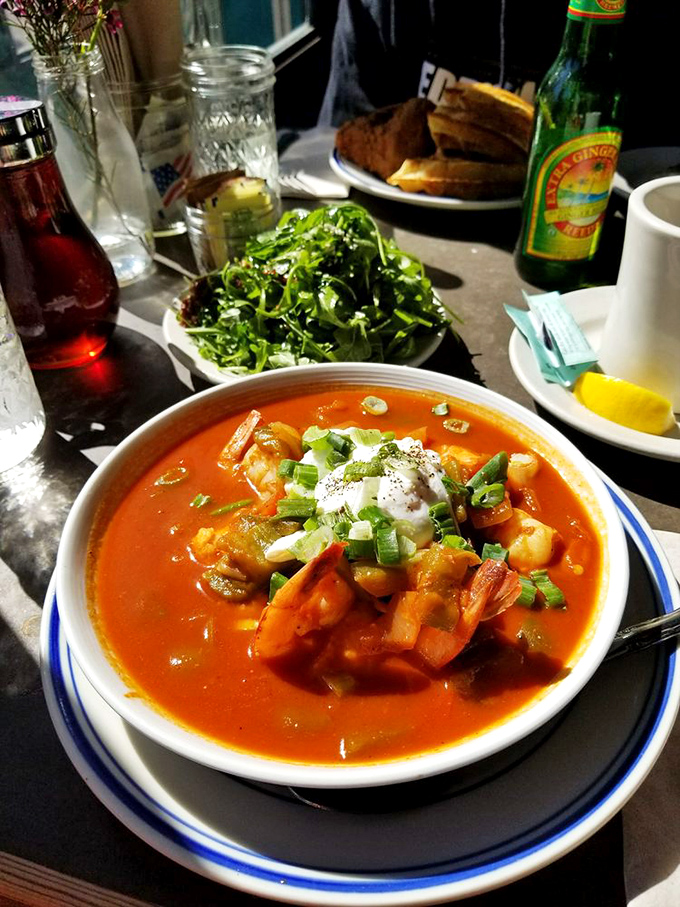 This bowl of shrimp and grits alongside a crisp salad makes the perfect lunch combo – like Batman and Robin, if they were delicious instead of vigilantes.