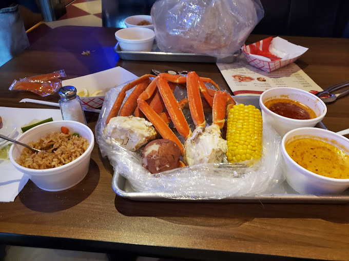 When your snow crab legs arrive with corn, potatoes, and dipping sauces, time stops and calories cease to exist.