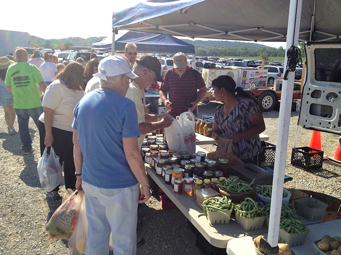 The true heart of the market&mdash;its people! Where strangers become temporary friends united by the thrill of the find.