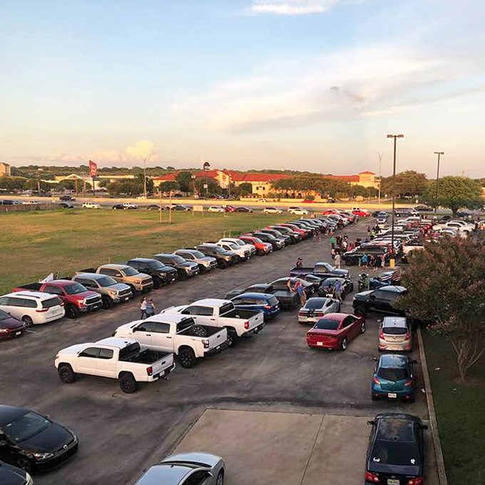 Popular enough to fill a parking lot on race night. When New Yorkers trade Manhattan gridlock for the more enjoyable K1 kind.