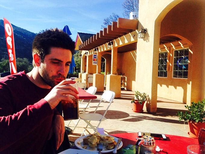 Every great meal deserves your full attention &ndash; this diner knows the universal truth that phone calls can wait when there's food this good.