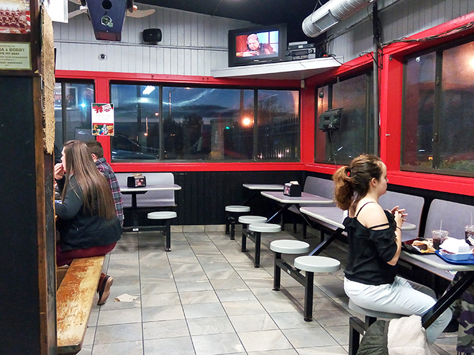 The dining room&mdash;simple, functional, and filled with people who know they've made the right lunch decision today.