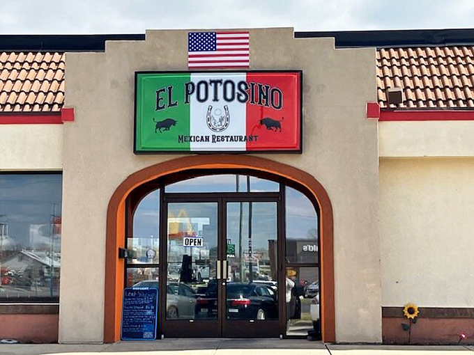 El Potosino brings Mexican flavor to this historically French town. Cultural fusion is nothing new in Ste. Genevieve, where diverse influences have blended for centuries.