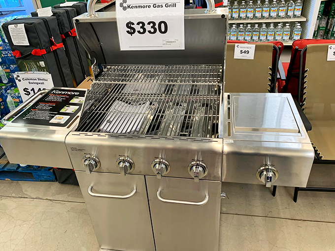 Backyard chefs, take note. This Kenmore grill could be the star of your summer cookouts without burning through your savings.