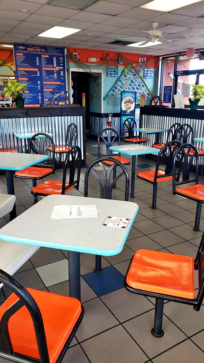 The quiet before the storm &ndash; empty tables waiting to become scenes of seafood revelry and napkin-required enthusiasm.