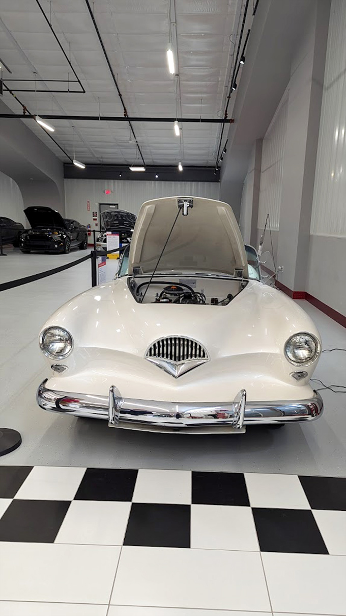 The Kaiser's elegant profile captivates: With its distinctive grille and flowing lines, this American classic reminds us when cars were designed with artistic flair.