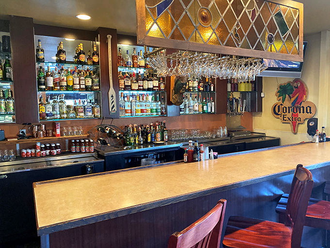 The bar where desert thirsts meet ocean inspirations. No pretentious mixology&mdash;just solid drinks that let the seafood shine.