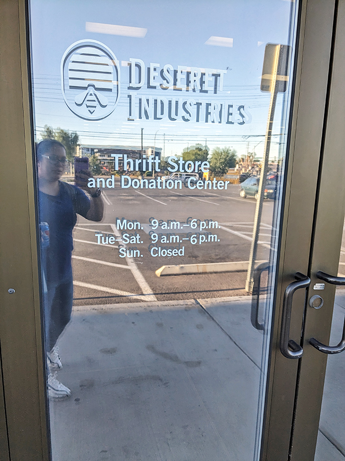 The hours posted clearly&mdash;because treasure hunting requires proper planning. The early bird gets the vintage vinyl record collection.