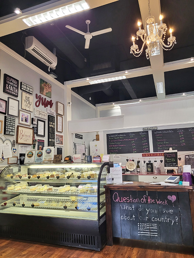 The "Question of the Week" board proves this isn't just a place for eating&mdash;it's for connecting. Also, more cheesecake please. 