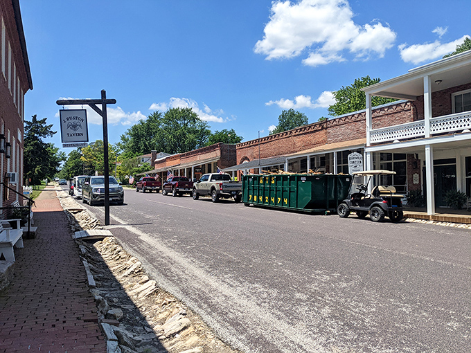 Arrow Rock's main drag offers a rare commodity in today's world&mdash;genuine small-town charm without a franchise restaurant in sight.