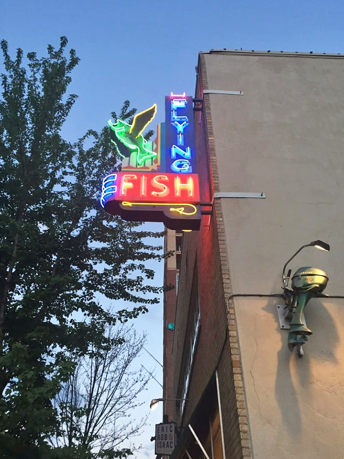 The flying fish neon sign glows like a beacon for hungry souls. At dusk, it transforms into Little Rock's most appetizing nightlight.