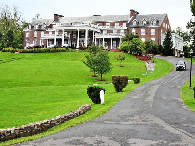 The stately Mimslyn Inn stands as Luray's grand dame of hospitality. Like Downton Abbey decided to relocate to Virginia and welcome guests without all the aristocratic drama.