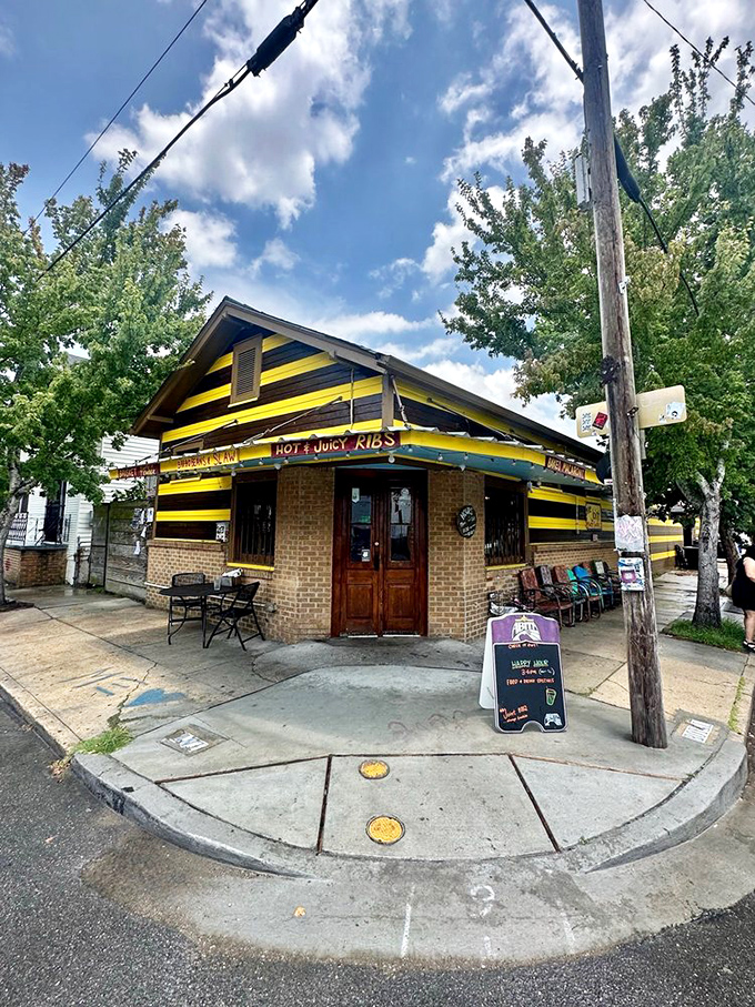 That corner location makes The Joint easy to spot, but the wafting aroma of slow-smoked meats would lead you there blindfolded anyway.