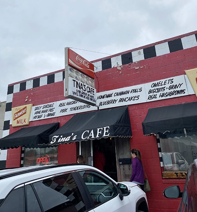 The checkerboard-trimmed exterior isn't just a building&mdash;it's a landmark on the map of authentic American dining experiences.