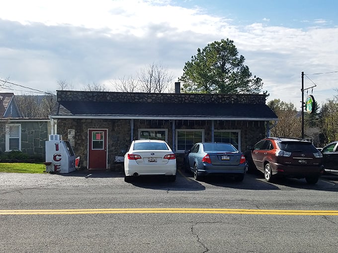 Cars lined up outside tell the story better than words—when locals queue up for breakfast, you know you've found the real deal.