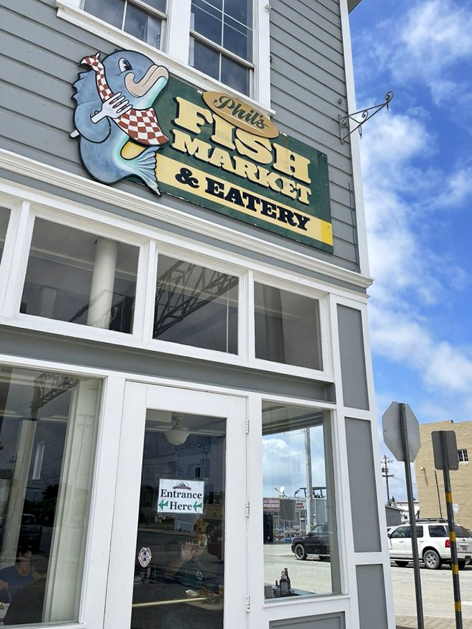 The iconic sign promises simple pleasures: fish, market, eatery. Sometimes the best things in life really are that straightforward.