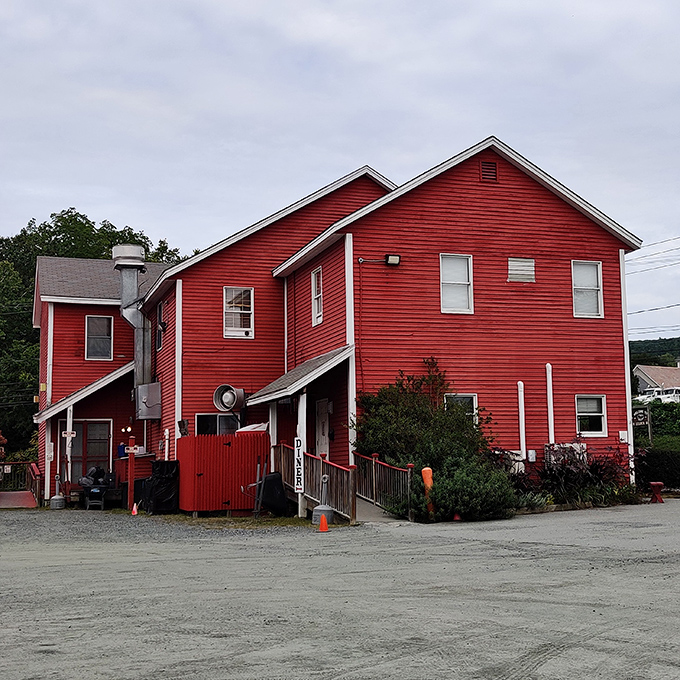 From this angle, the red clapboard building looks like it could tell stories of countless breakfasts, first dates, and Sunday morning recoveries.