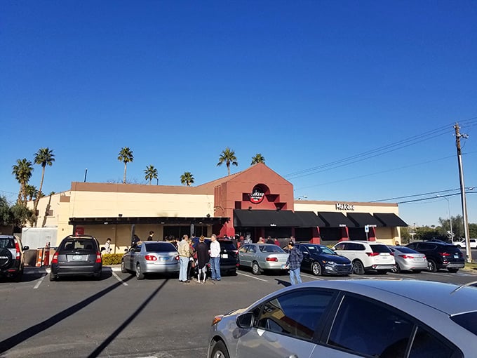 The packed parking lot tells the whole story &ndash; when locals and tourists alike are willing to wait in the desert heat, you know something special awaits inside.
