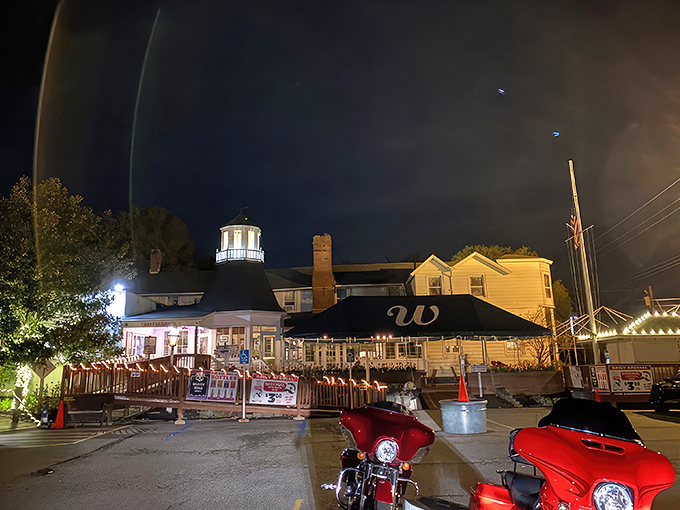 As night falls, The Wellwood's lighthouse glows like a culinary North Star, guiding hungry souls to what might be the best seafood decision of their lives.