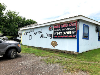 This Tiny Town In Oklahoma Hides One Of The Most Incredible Natural ...