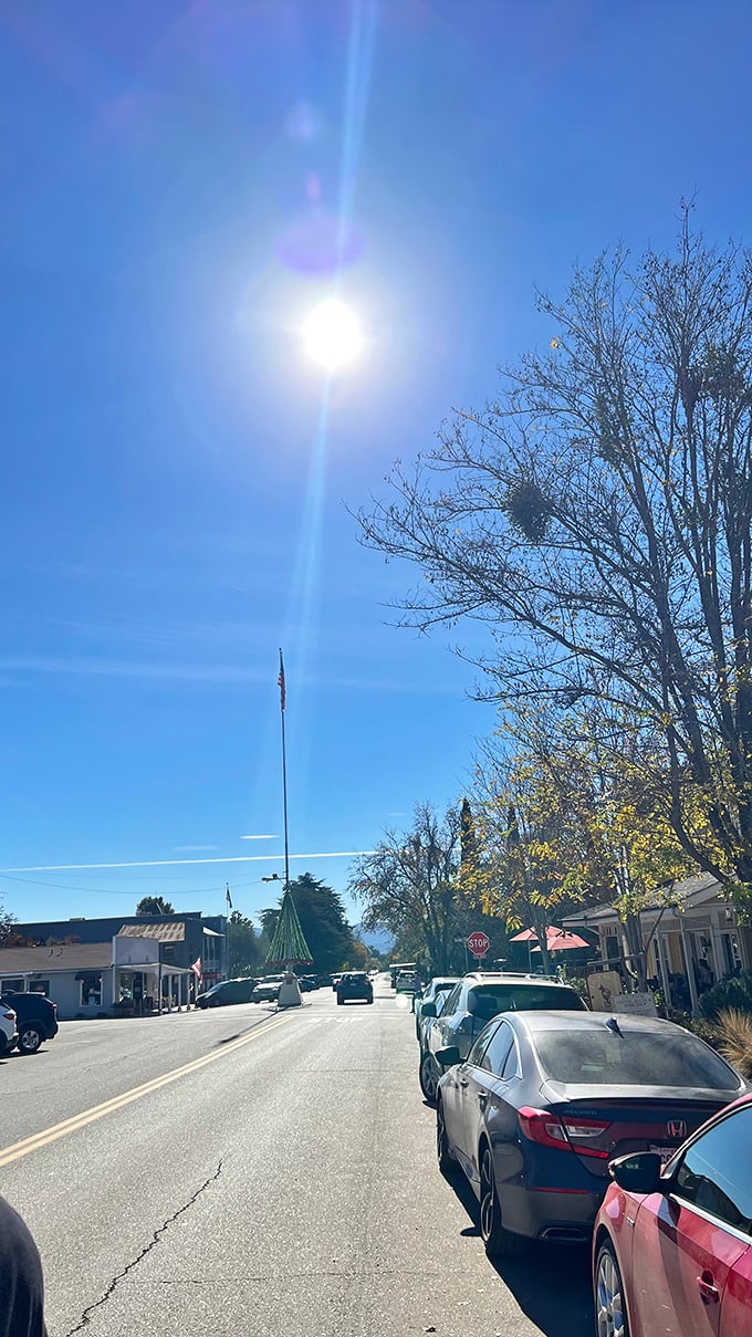 Blue skies over Main Street announce another perfect day in paradise. The hardest decision here? Which tasting room deserves your attention first.