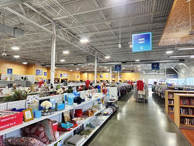 A dining set that could have come straight from a Norman Rockwell painting waits for new family gatherings. Some things never go out of style.