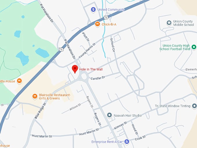 16 hole in the wall map