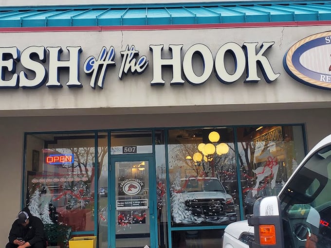 Fresh Off The Hook's storefront promises seafood nirvana in the most unassuming package—like finding Sinatra singing in your local coffee shop.