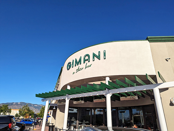 Gimani's curved fa&ccedil;ade catches the desert sun like a modernist mirage &ndash; proof that great pizza doesn't need to come from a dusty old building.