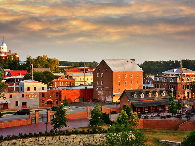 Hermann's sunset-kissed brick buildings tell stories of German heritage while practically begging you to sip wine on a porch.