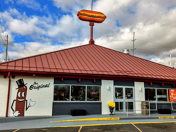 The Original Hot Dog Shoppe's iconic roof-mounted hot dog &ndash; like a meaty lighthouse guiding hungry souls to frankfurter paradise.