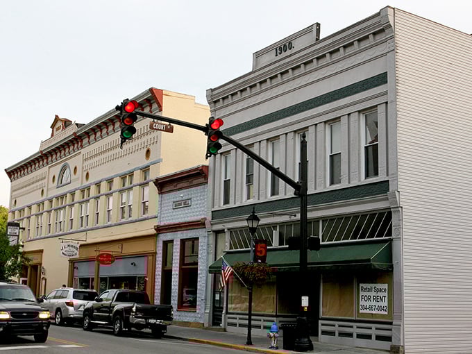 Historic Lewisburg's main street – where even the traffic lights look like they're dressed for a period film!