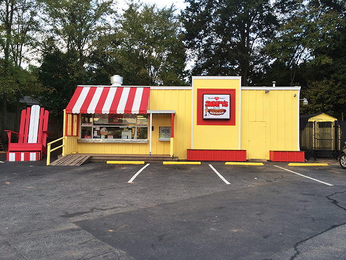 Snoopy's sunshine-yellow fa&ccedil;ade promises frankfurter nirvana&mdash;like a hot dog temple designed by someone who truly understands joy.