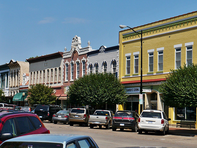 These colorful storefronts in Pella could make a Hallmark movie director weep with joy. Small-town charm, supersized!
