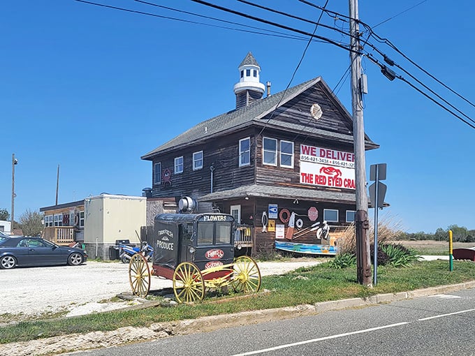 Wouldn't look out of place in a coastal postcard! That charming lighthouse cupola tells you everything&mdash;real seafood people know where to find the good stuff.
