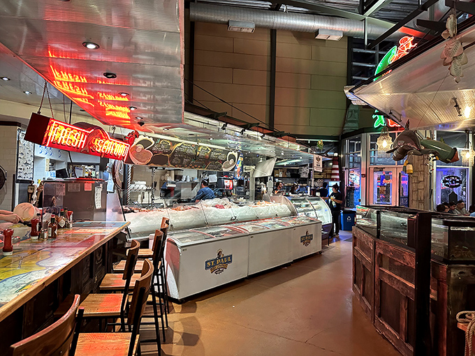 Where seafood dreams come true&mdash;gleaming display cases and neon signs create the perfect marriage of fish market and casual eatery.