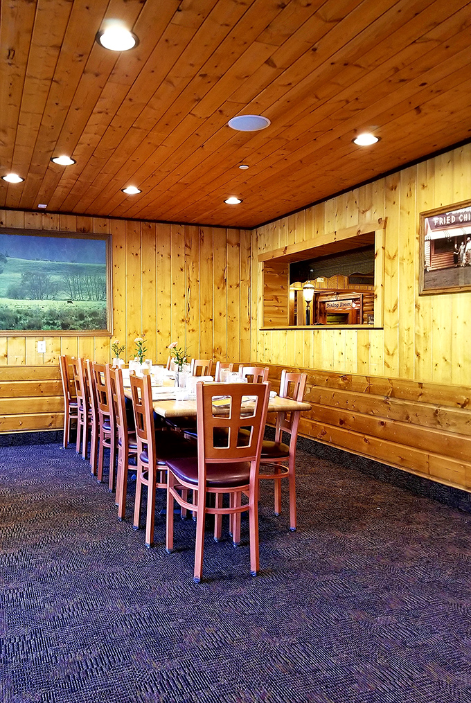 Pine-paneled perfection that whispers, "Slow down, partner." This dining room has witnessed more food euphoria than a cooking show blooper reel.