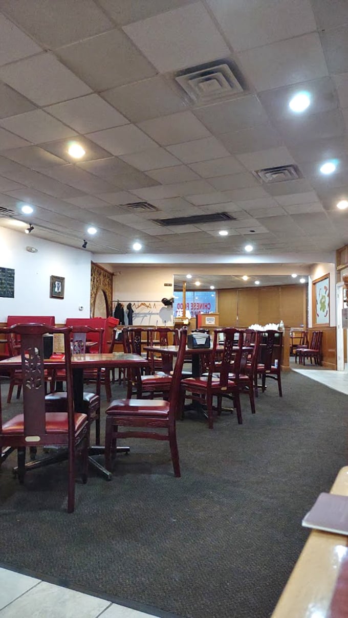 Red chairs await hungry patrons like theater seats before a delicious performance. No dress rehearsal needed&mdash;just bring your appetite.